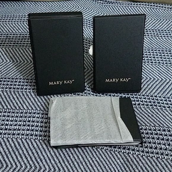 Mary Kay | Bags | 3 Mary Kay Travel Makeup Cases | Poshmark